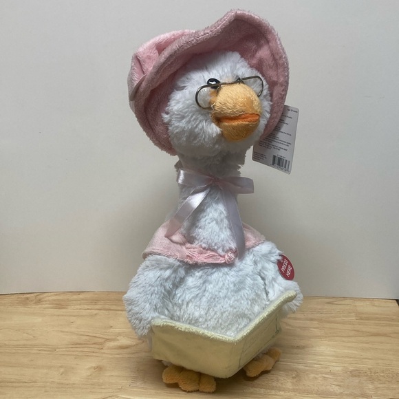 Cuddle Barn | Toys | Cuddle Barn Mother Goose Classic Nursery Rhymes ...